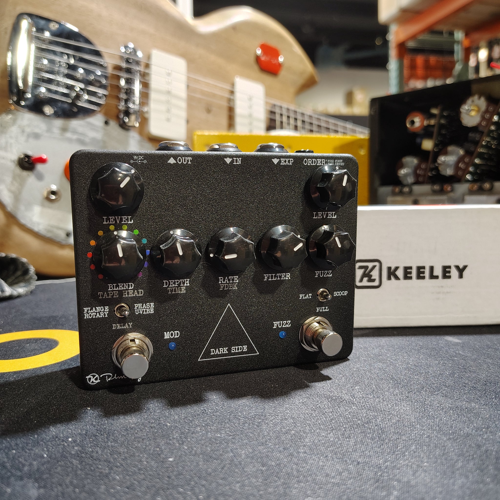 KEELEY DARK SIDE FUZZ / REVERB / DELAY / CHORUS / PHASER / UNIVIBE ...